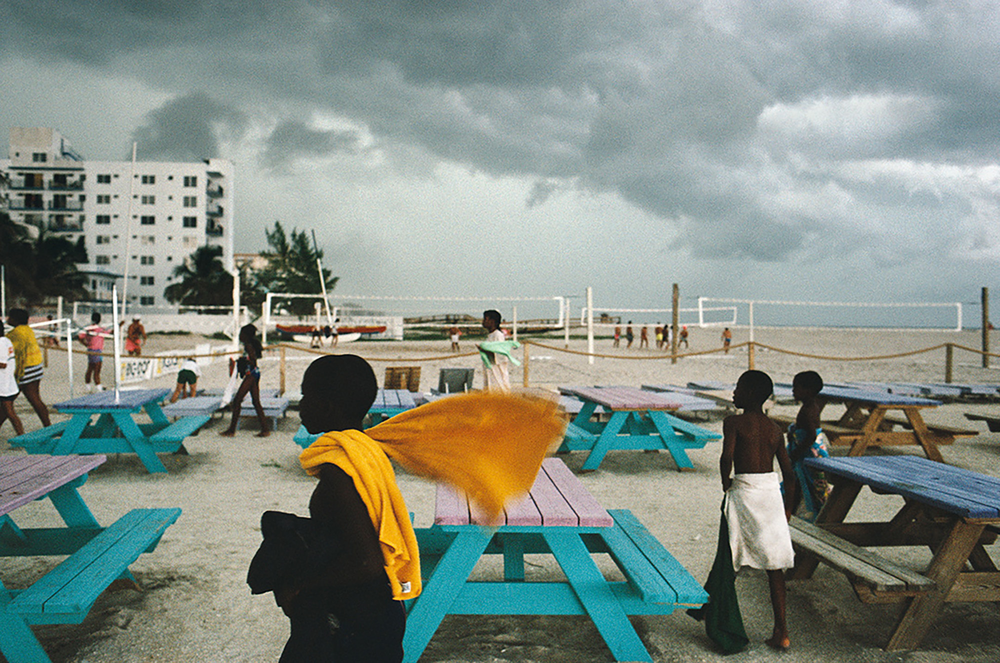 Wanderings: Forty Years of Photographs in the U.S. by Alex Webb ...